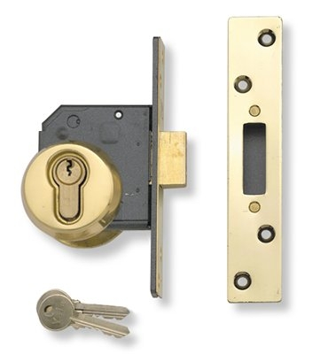 Yale Euro Profile Lock Cases - R J Pryce - Plumbing, Builders Merchant ...